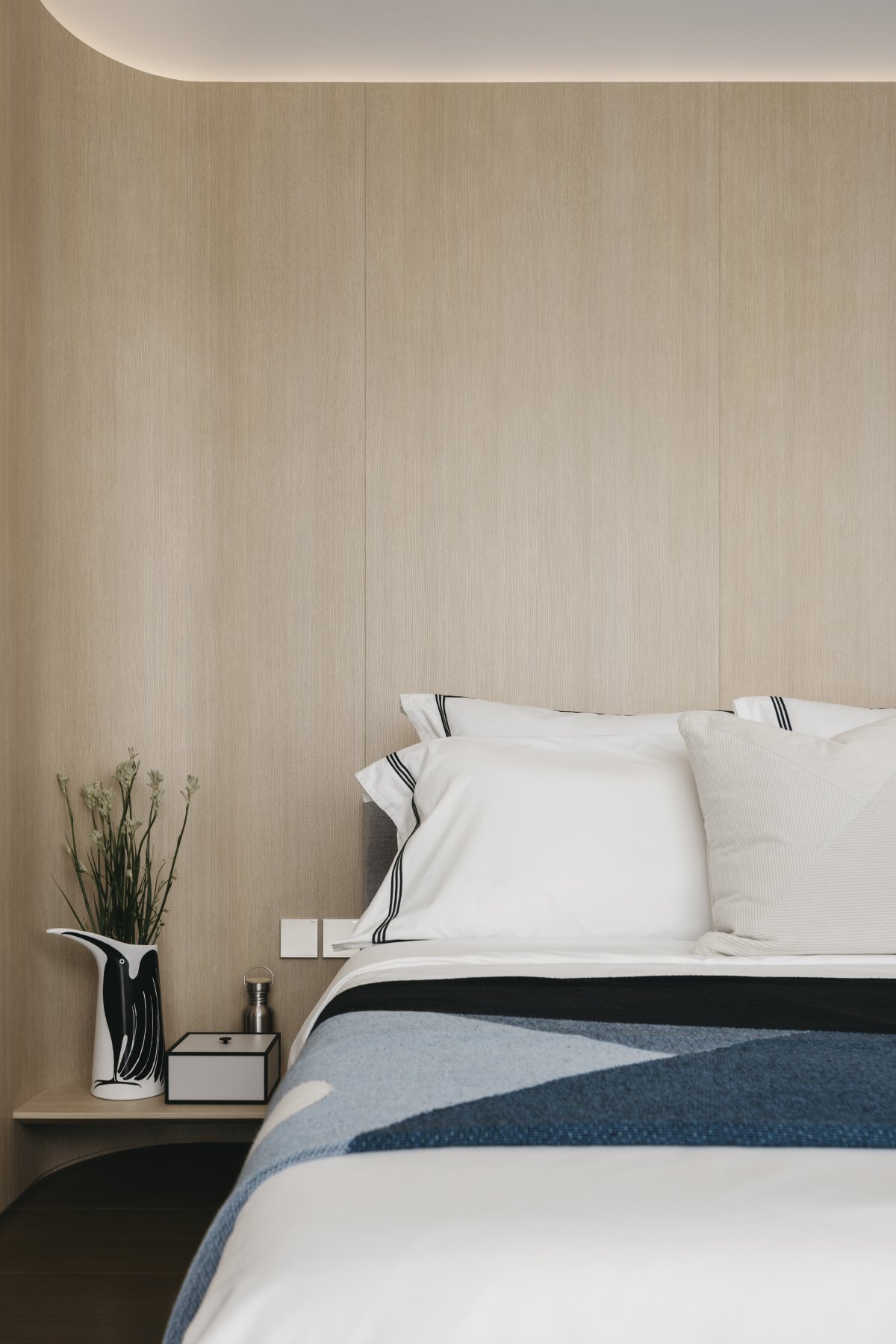 YINJISPACE - 932 Designs x Highline House